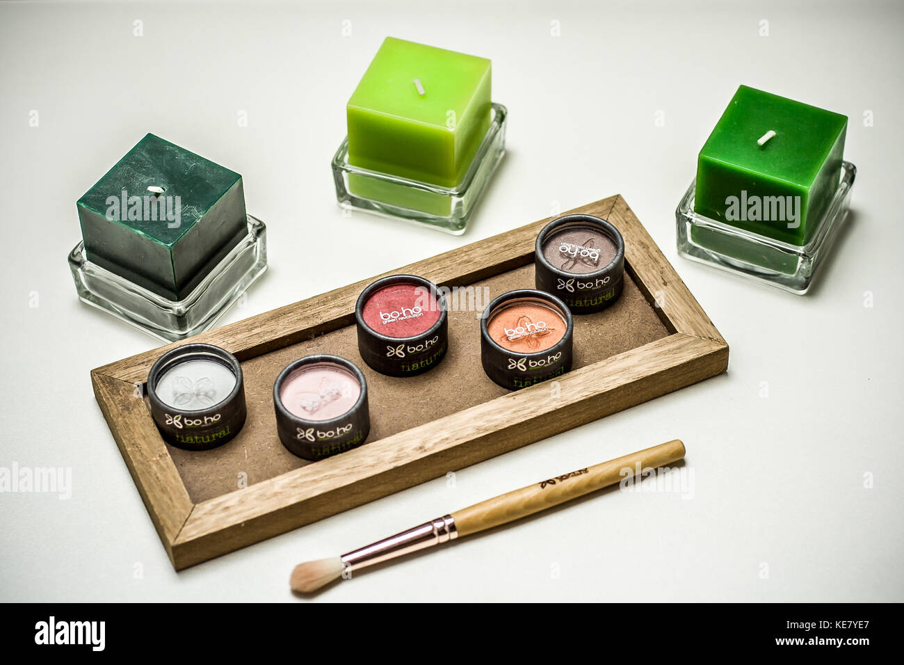 green makeup natural products Stock Photo - Alamy