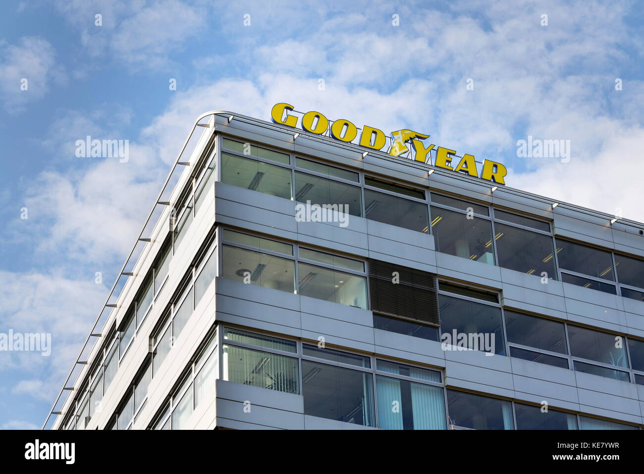 Goodyear logo hi-res stock photography and images - Alamy