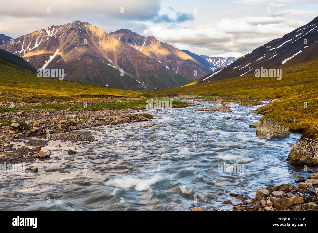 Clear stream hi-res stock photography and images - Alamy