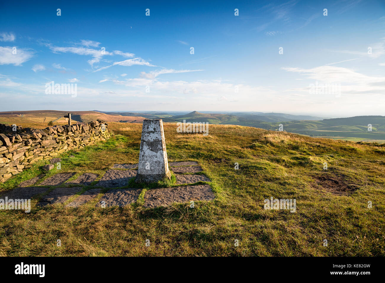 Shining tor peak district hi-res stock photography and images - Alamy