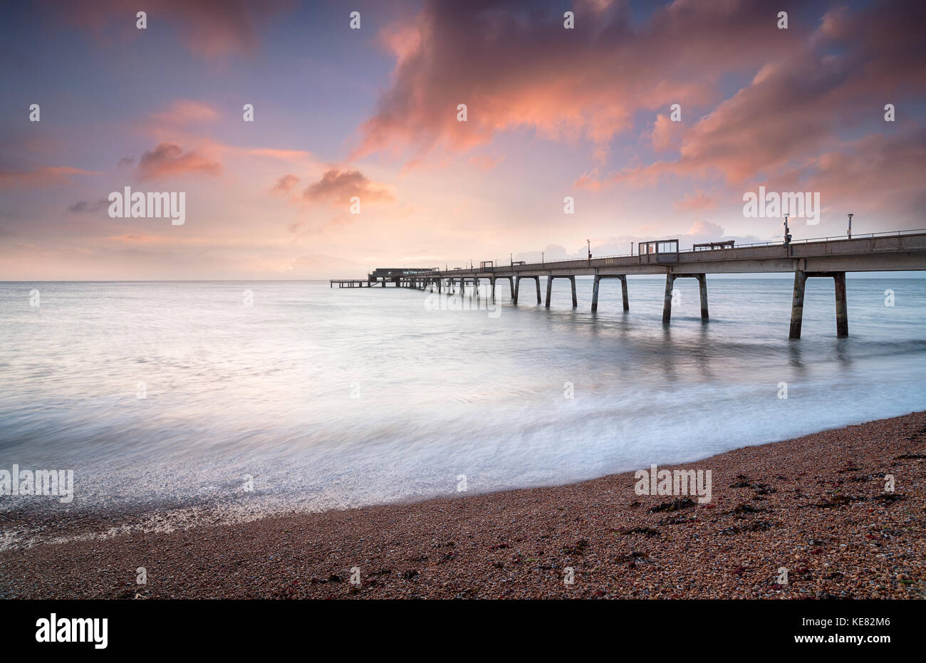 Sunrise at Deal Pier on the Kent coast Stock Photo - Alamy