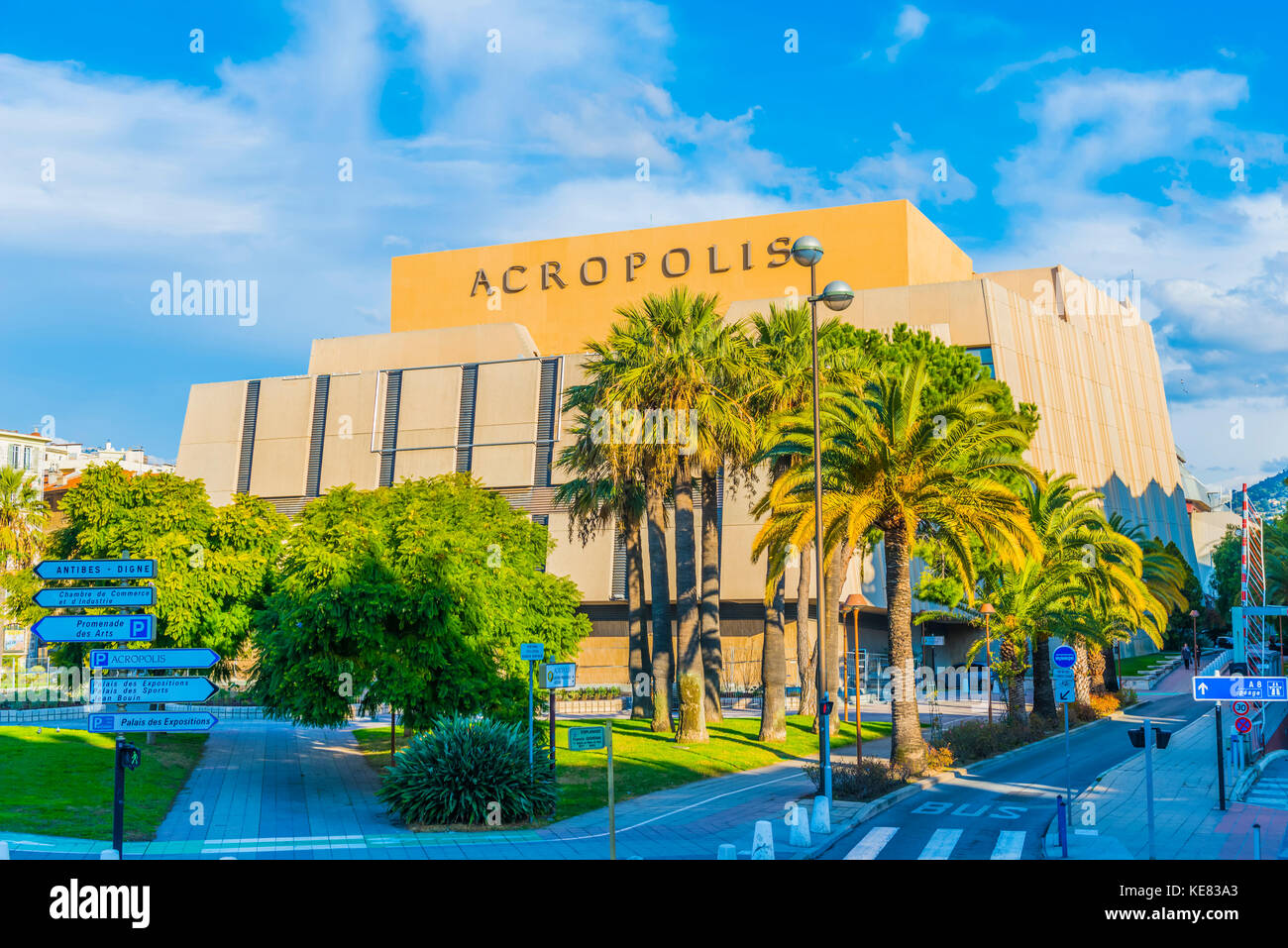 Palais des congrès acropolis hi-res stock photography and images - Alamy