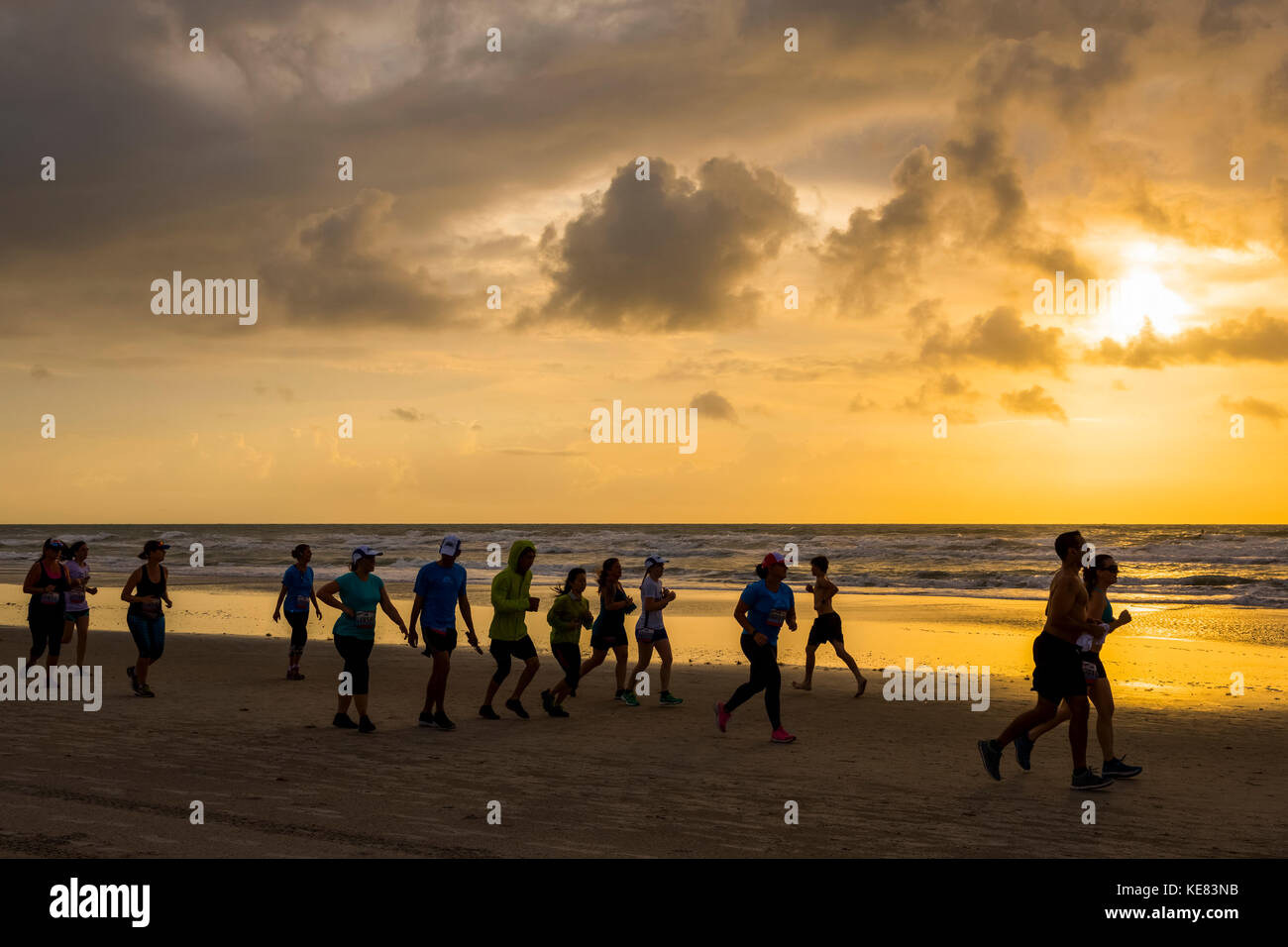 Cocoa beach hi-res stock photography and images - Alamy