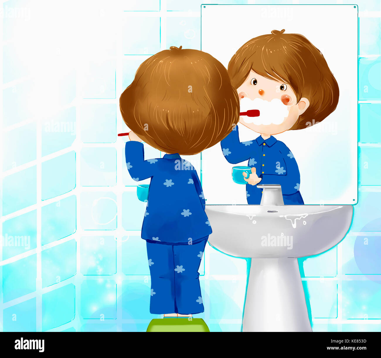 Girl brushing teeth looking in mirror Stock Photo - Alamy