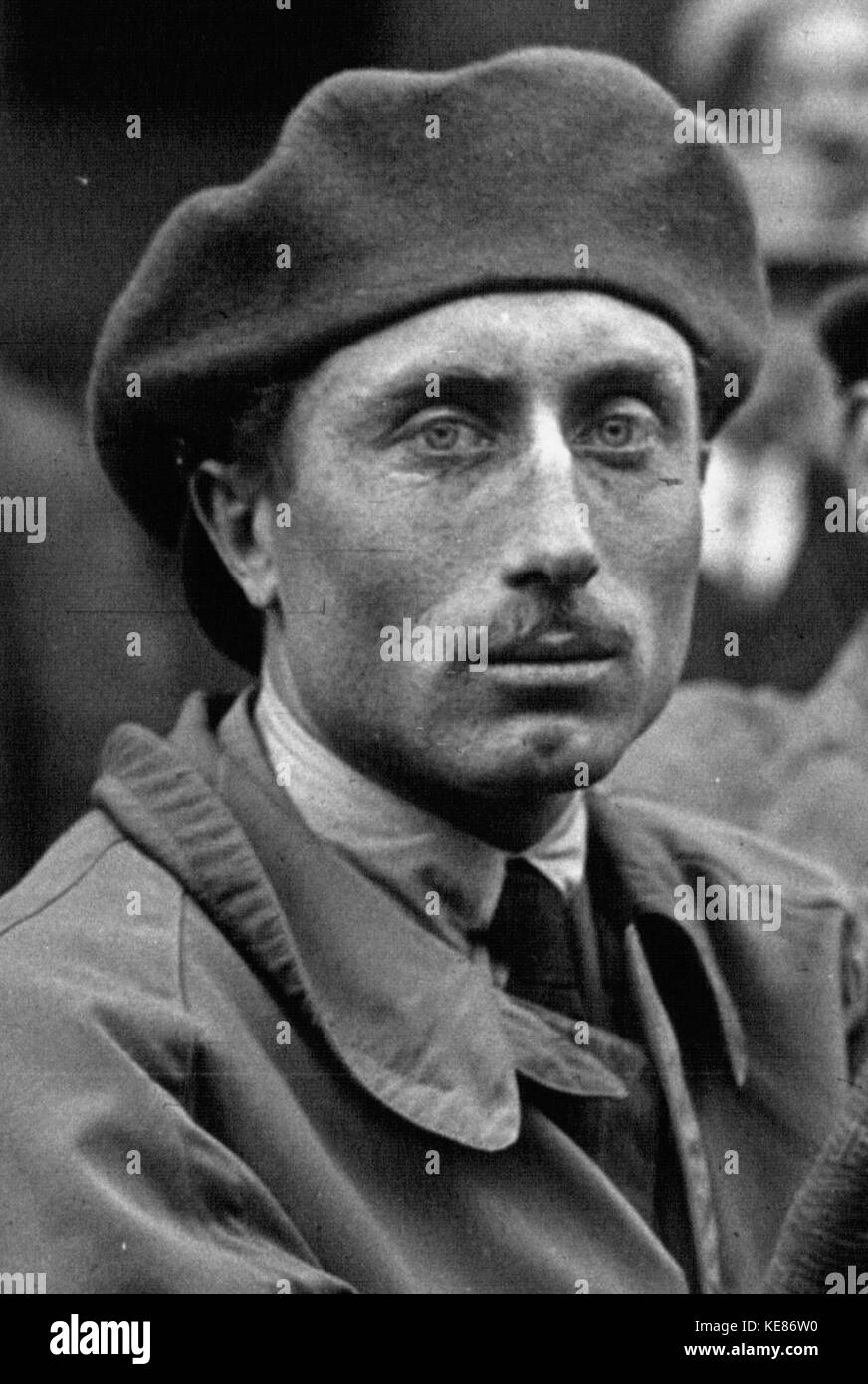Theodore Pilette at the 1914 French Grand Prix (cropped Stock Photo - Alamy