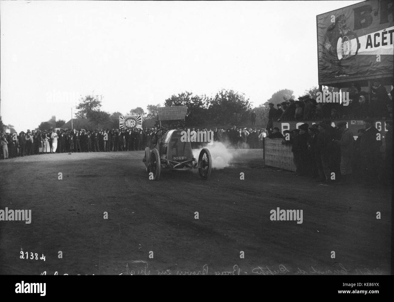 David Bruce Brown in his Fiat at the 1912 French Grand Prix at Dieppe ...