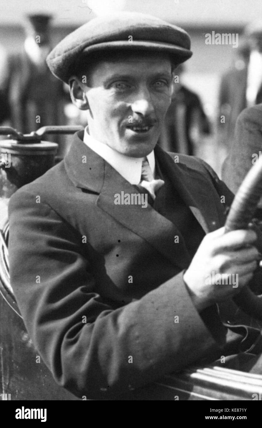 Frank Rollason in his Singer at the 1912 French Grand Prix at Dieppe ...