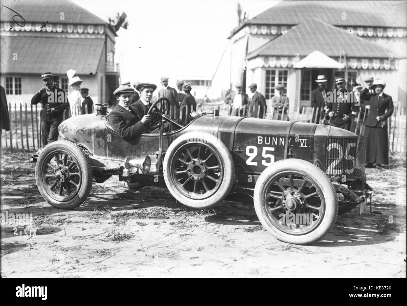 Frank Rollason in his Singer at the 1912 French Grand Prix at Dieppe (2 ...
