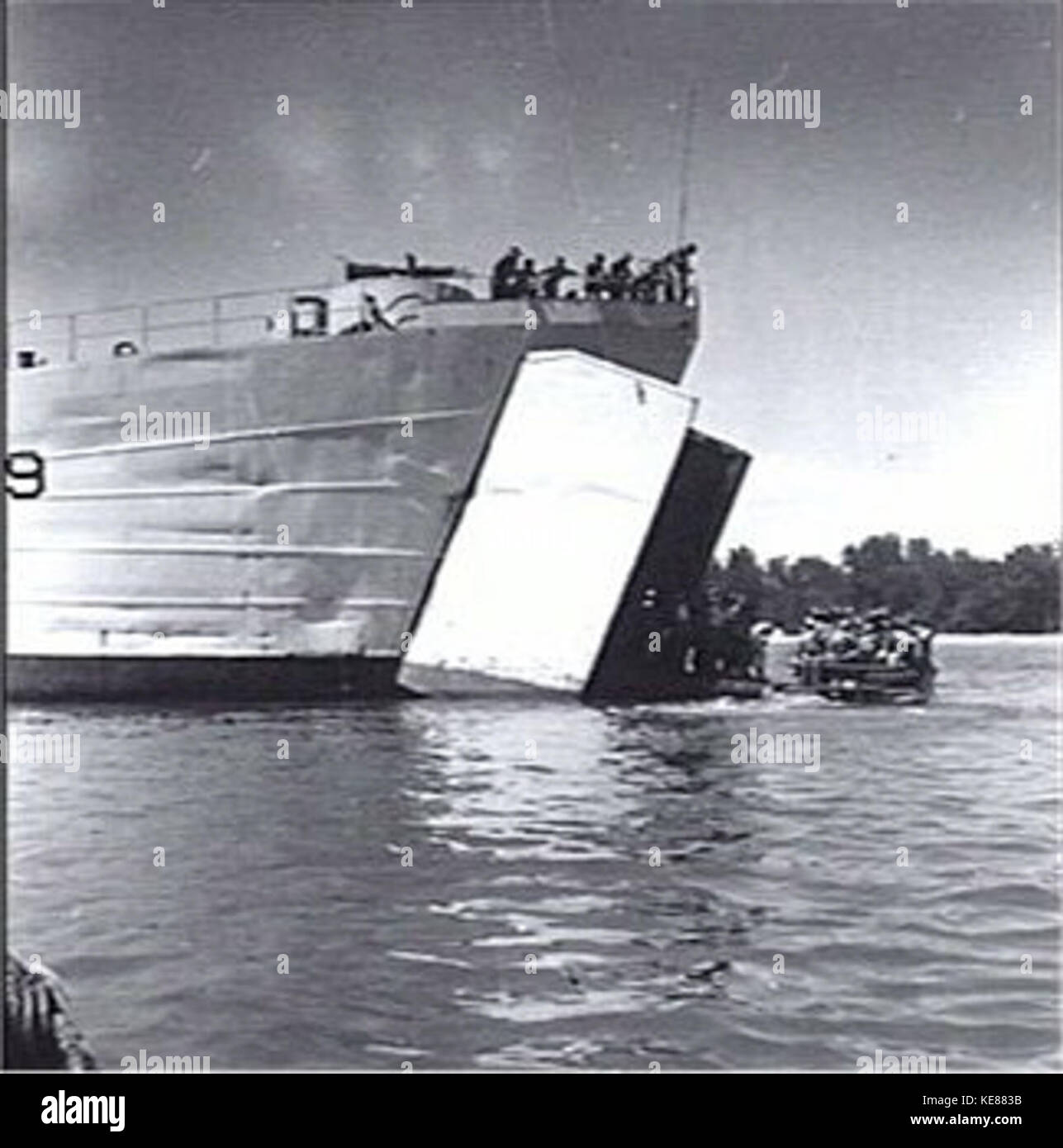 HMS LST 9 AWM Stock Photo - Alamy