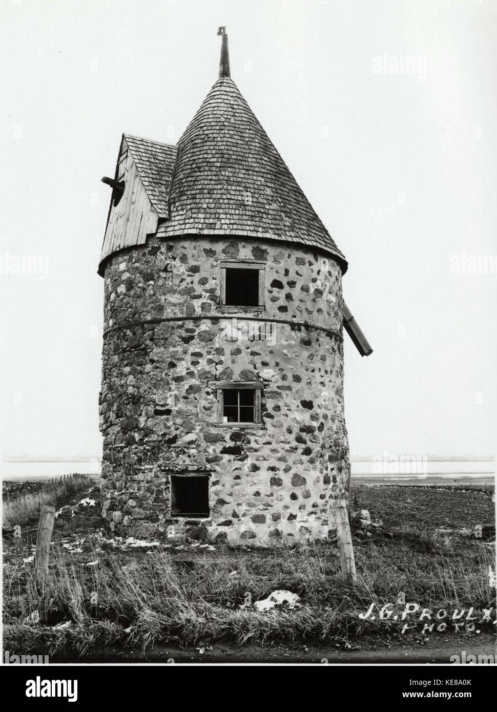 Vieux moulin, de Repentigny. nov. 1936 Stock Photo - Alamy