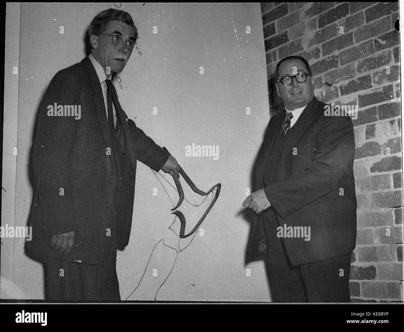 33950 Dadswell at cultural meeting Stock Photo - Alamy