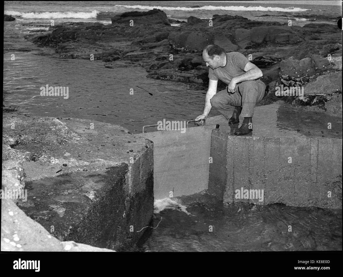 Ocean baths Black and White Stock Photos & Images - Alamy
