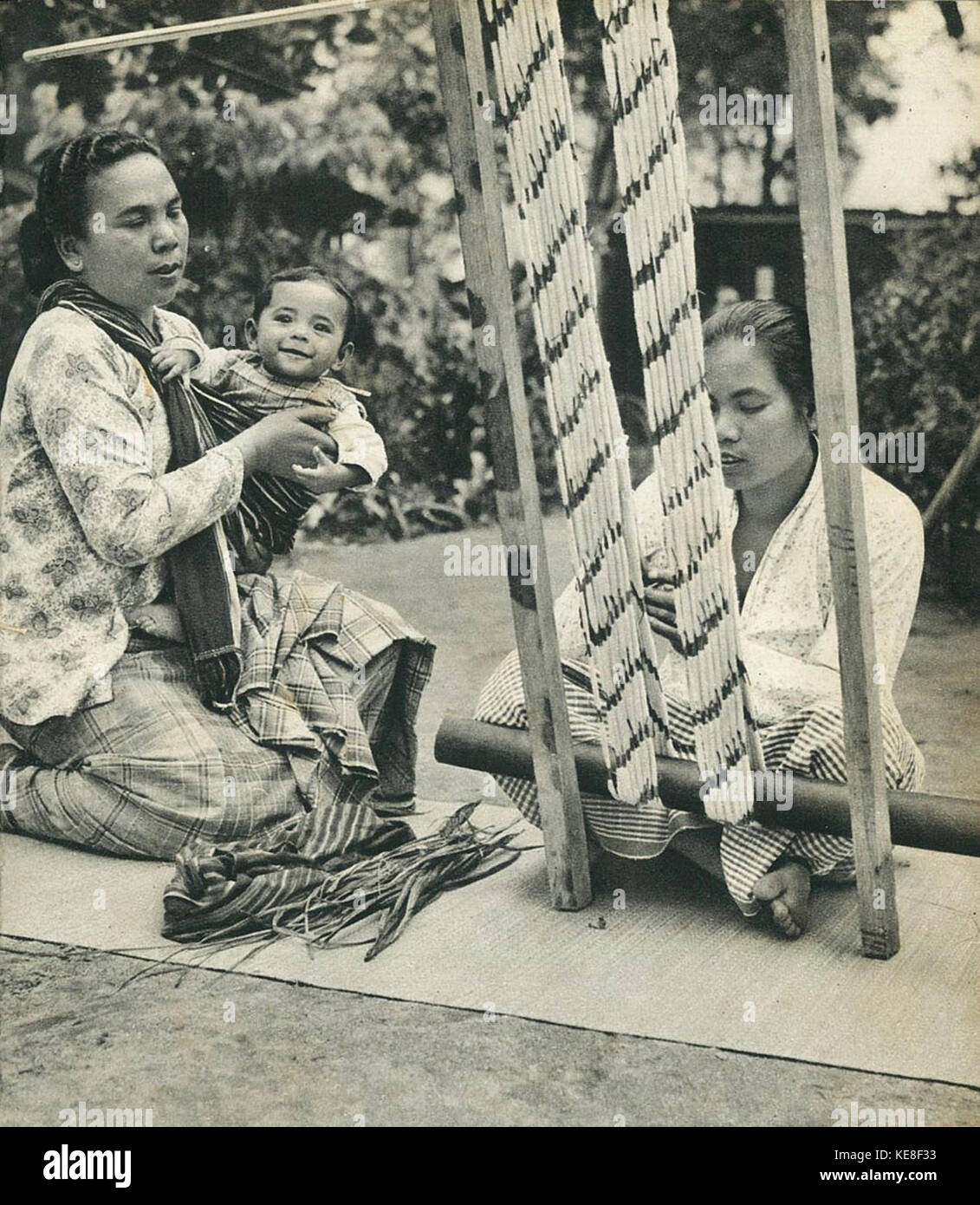 Ikat weave hi-res stock photography and images - Alamy