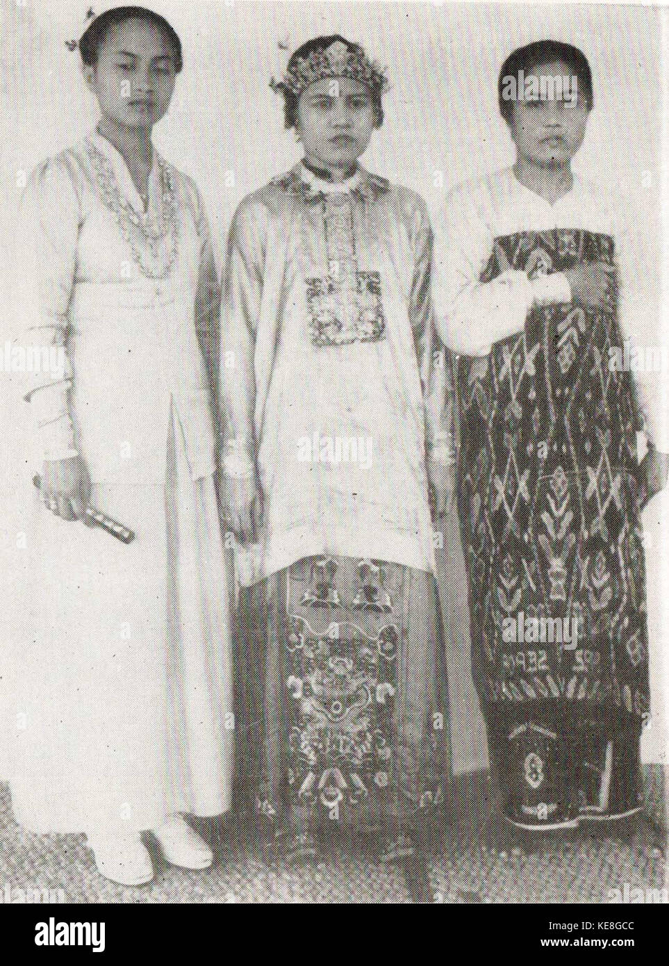 Moluccan women hi-res stock photography and images - Alamy