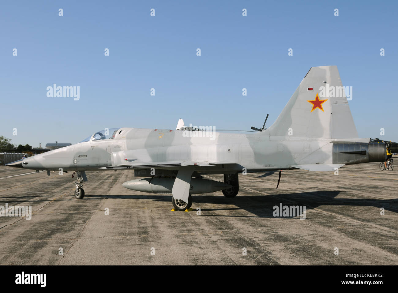 Russian red star hi-res stock photography and images - Alamy