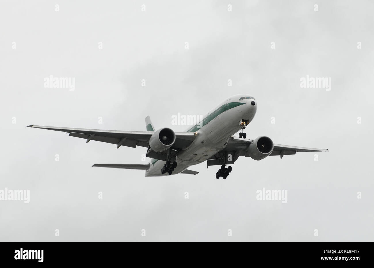 Modern jetliner front view in flight Stock Photo - Alamy