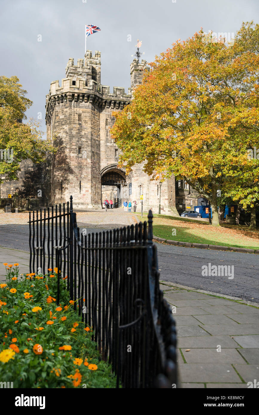 Lancaster castle medieval roman hi-res stock photography and images - Alamy