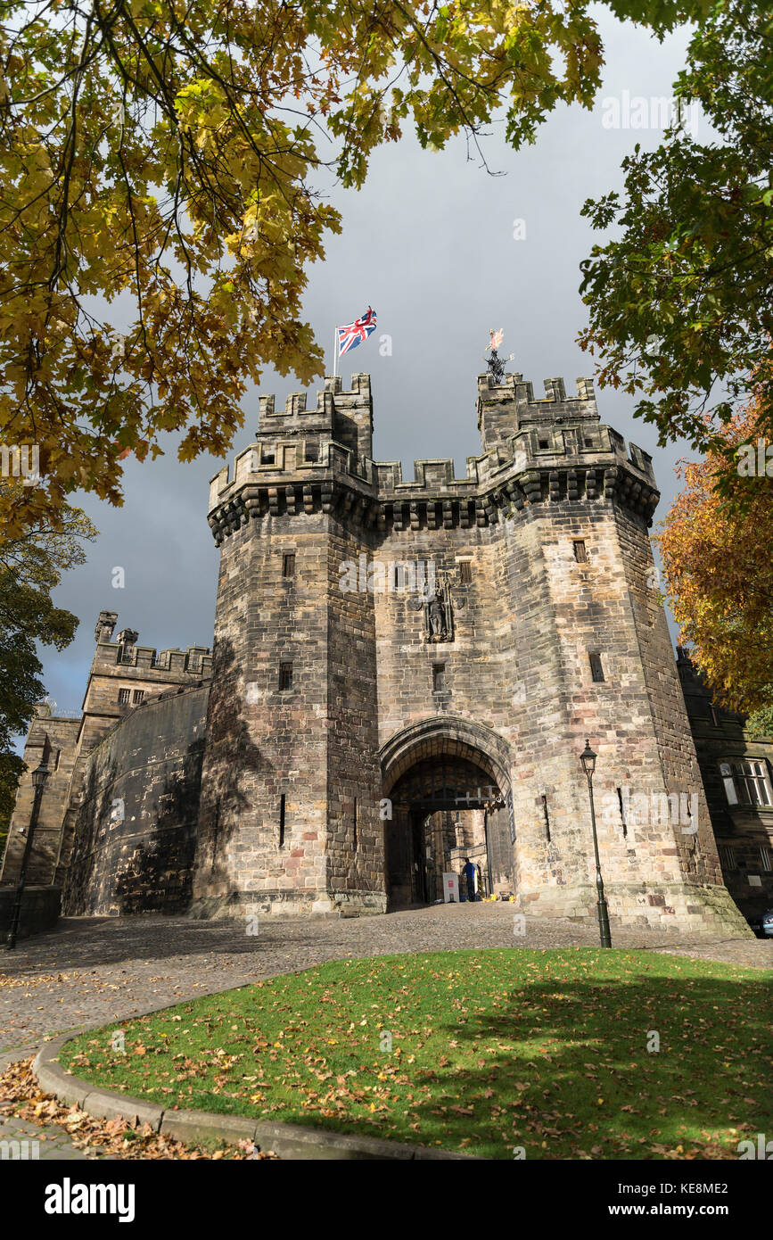 Lancaster castle medieval roman hi-res stock photography and images - Alamy