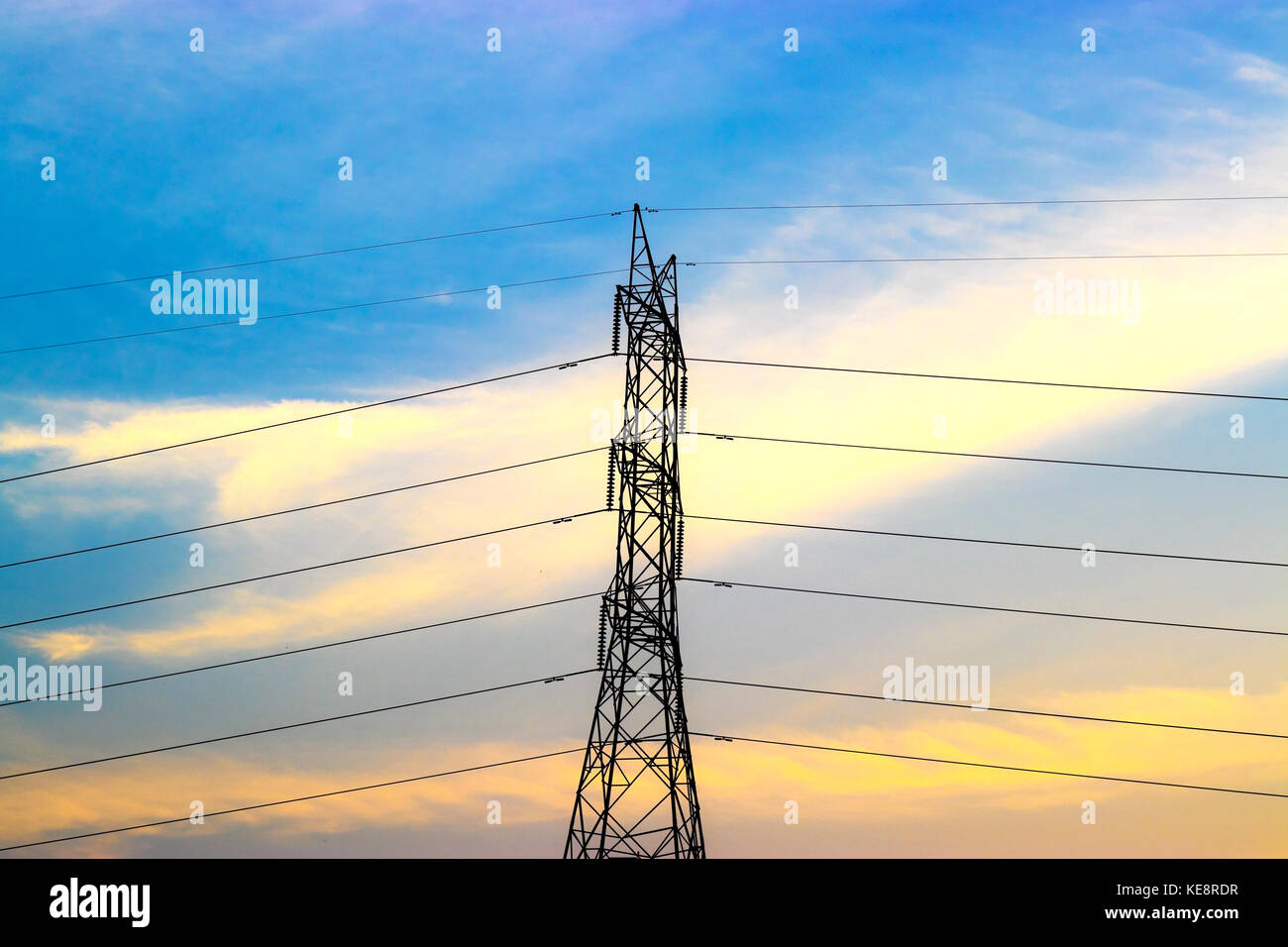 Powerline utility hi-res stock photography and images - Alamy