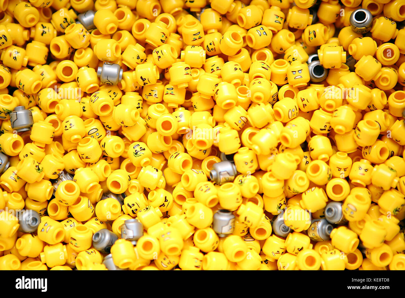 Lego head hi-res stock photography and images - Alamy