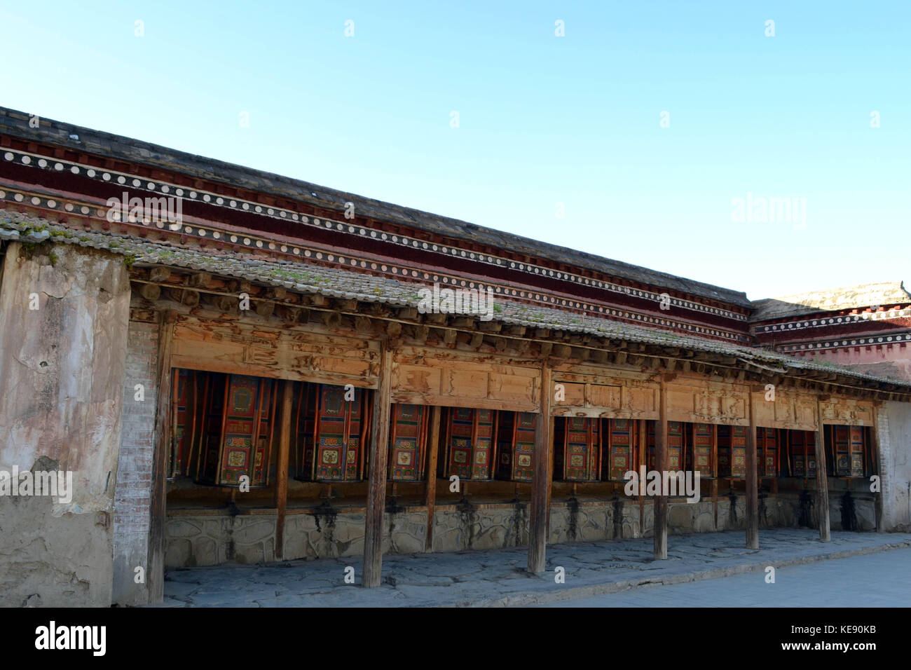 The Tibetan kora or pilgrimage and prayer wheels in Xiahe (Labrang ...