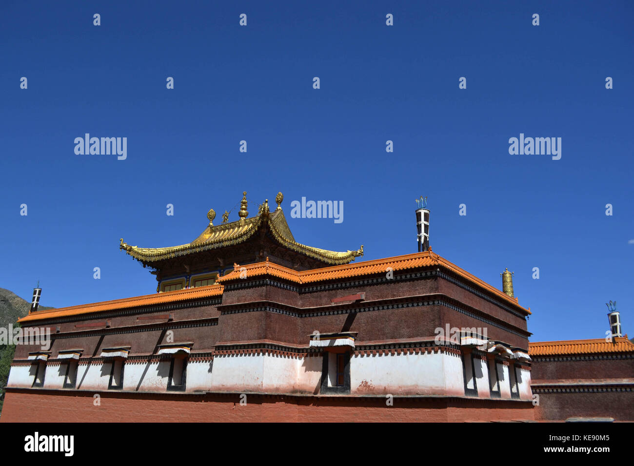 The architecture around Labrang Monastery in Xiahe, Amdo Tibet - China ...