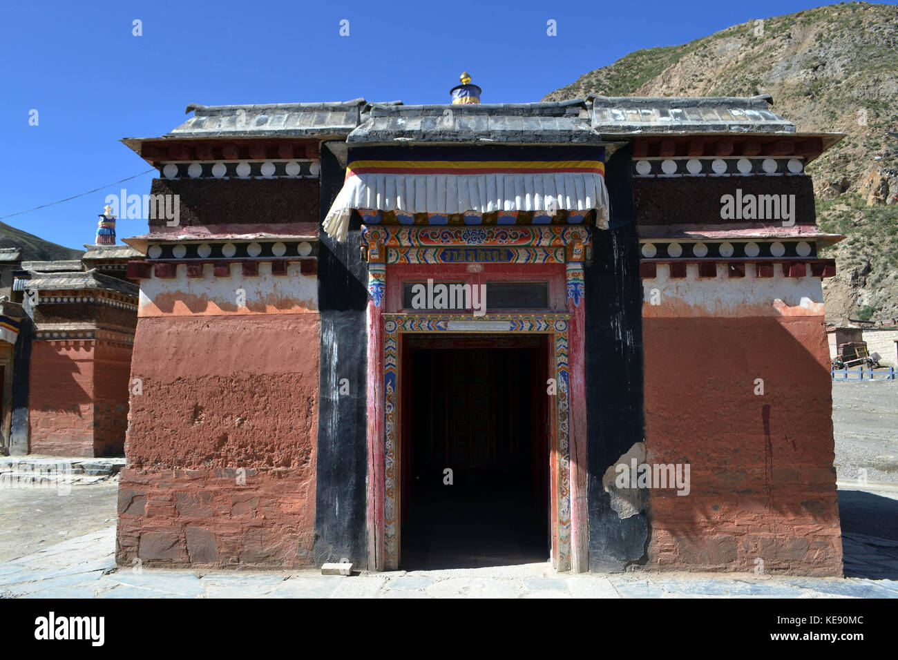 The architecture around Labrang Monastery in Xiahe, Amdo Tibet - China ...