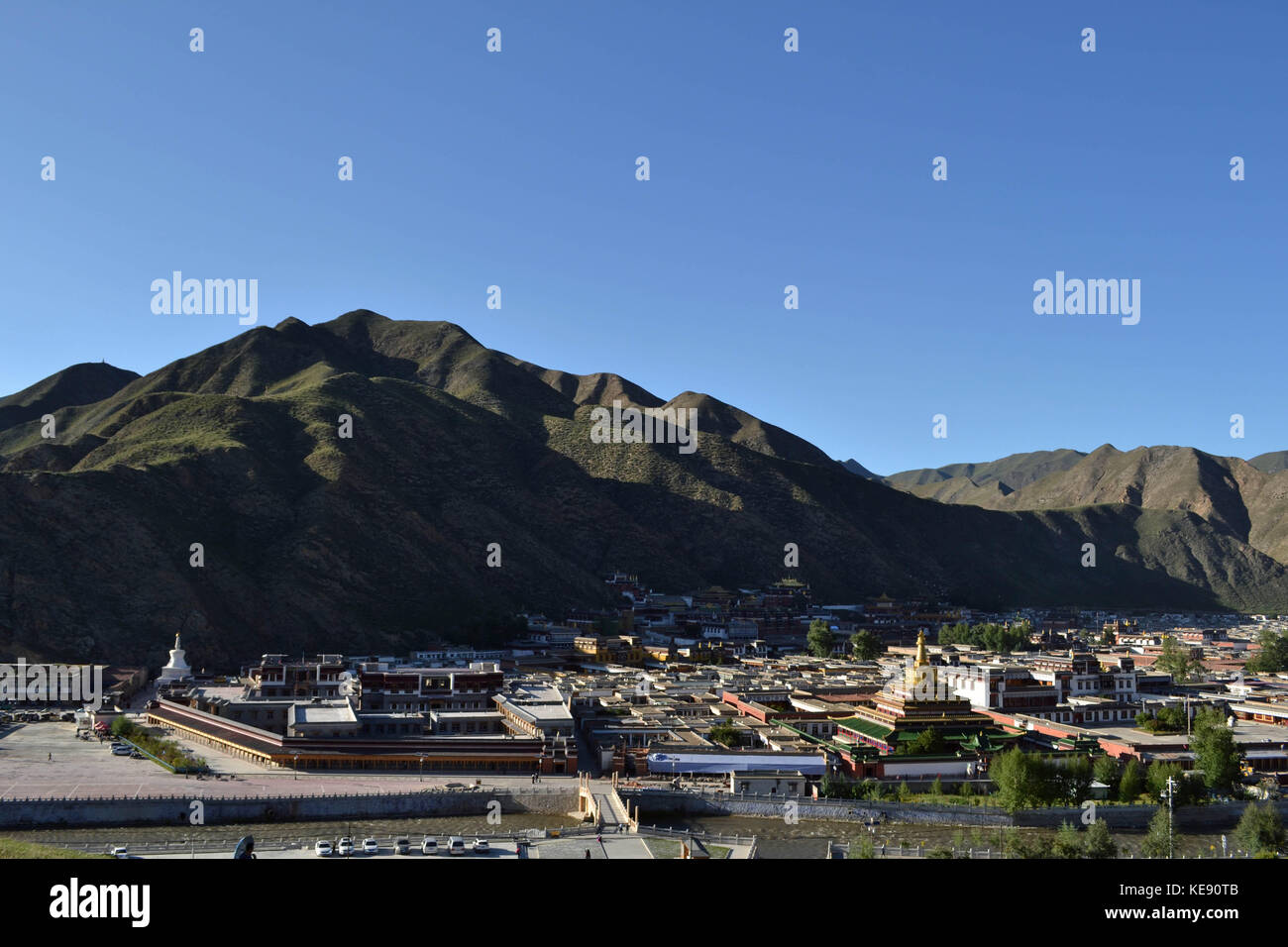 Xiahe county hi-res stock photography and images - Alamy