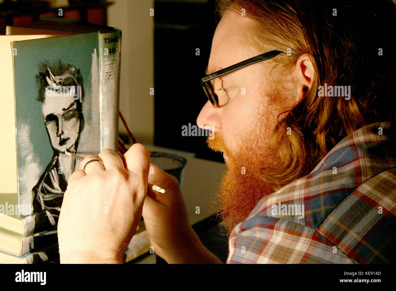 Modern native american painting hi-res stock photography and images - Alamy