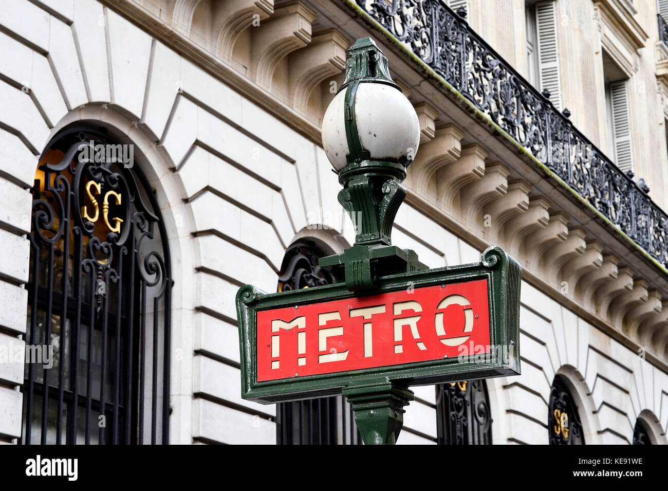 Ancient metro sign entrance hi-res stock photography and images - Alamy