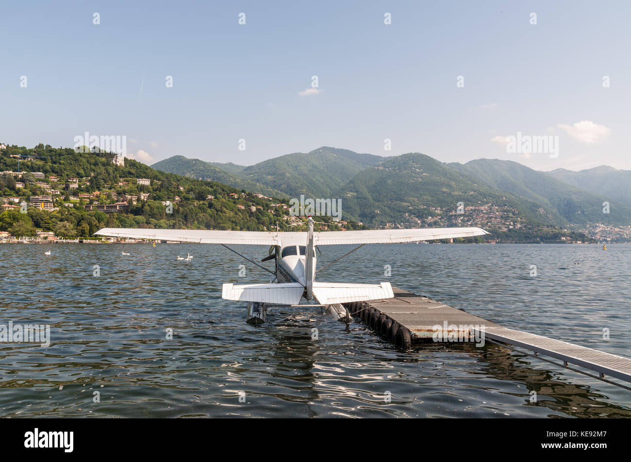 Docking The Floatplane High Resolution Stock Photography and Images - Alamy