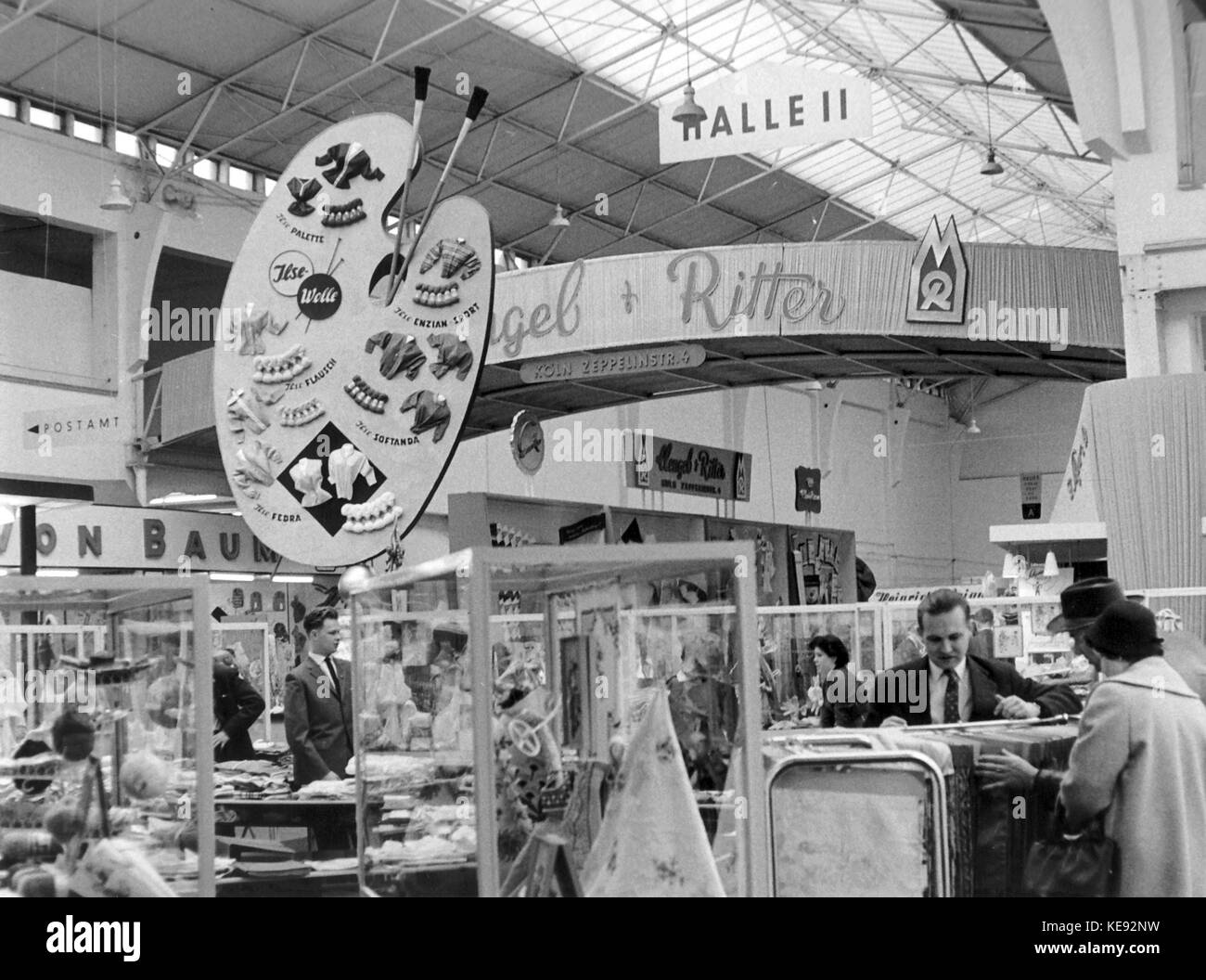 Exhibition hall II at the textile and clothing fair 1957 in Cologne ...