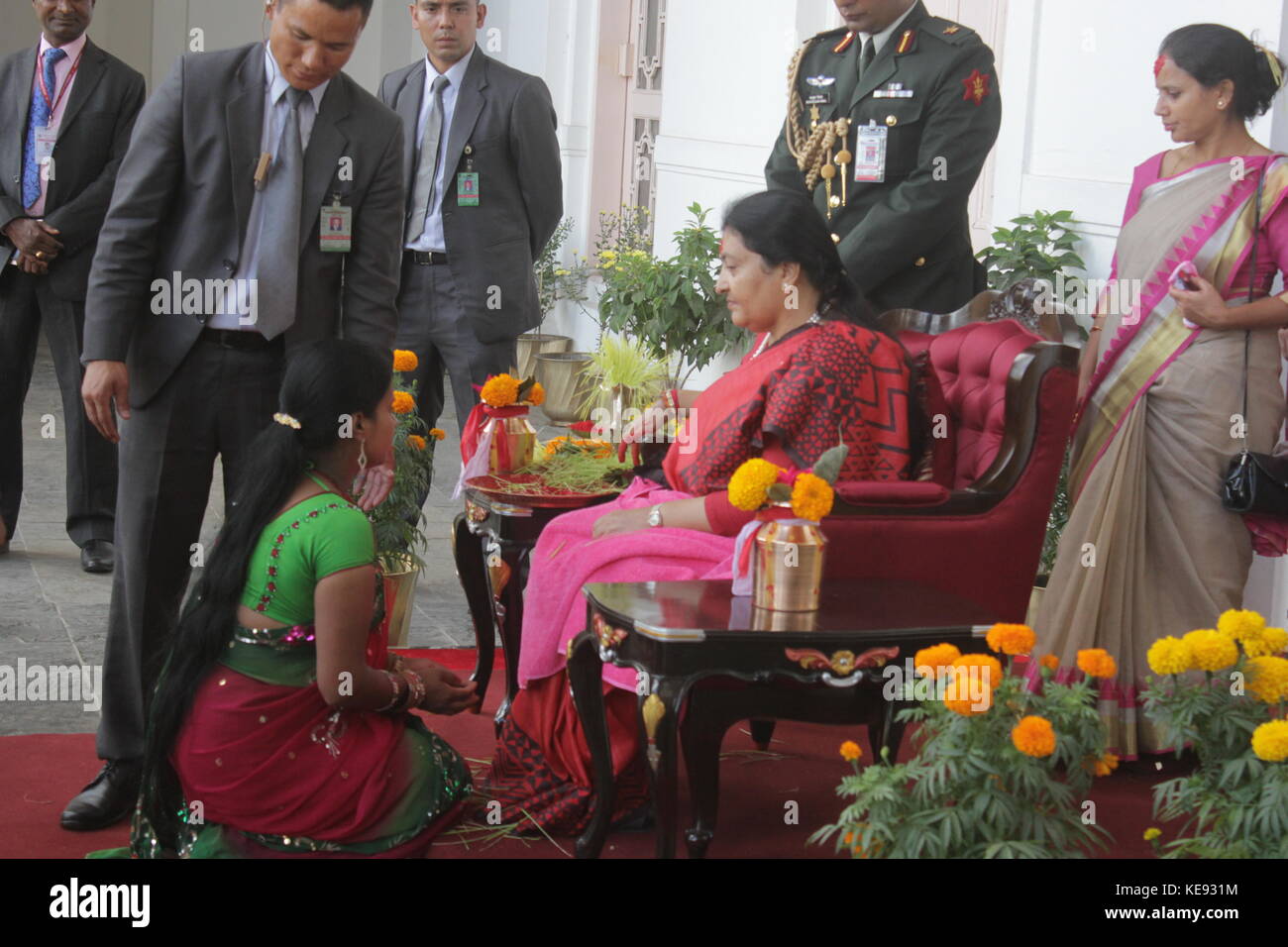 Woman with tika on forehead nepal hi-res stock photography and images ...