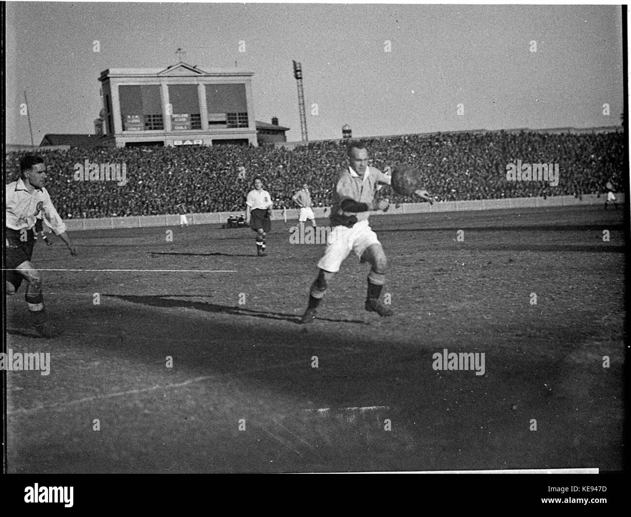 Soccer england ground Black and White Stock Photos & Images - Alamy