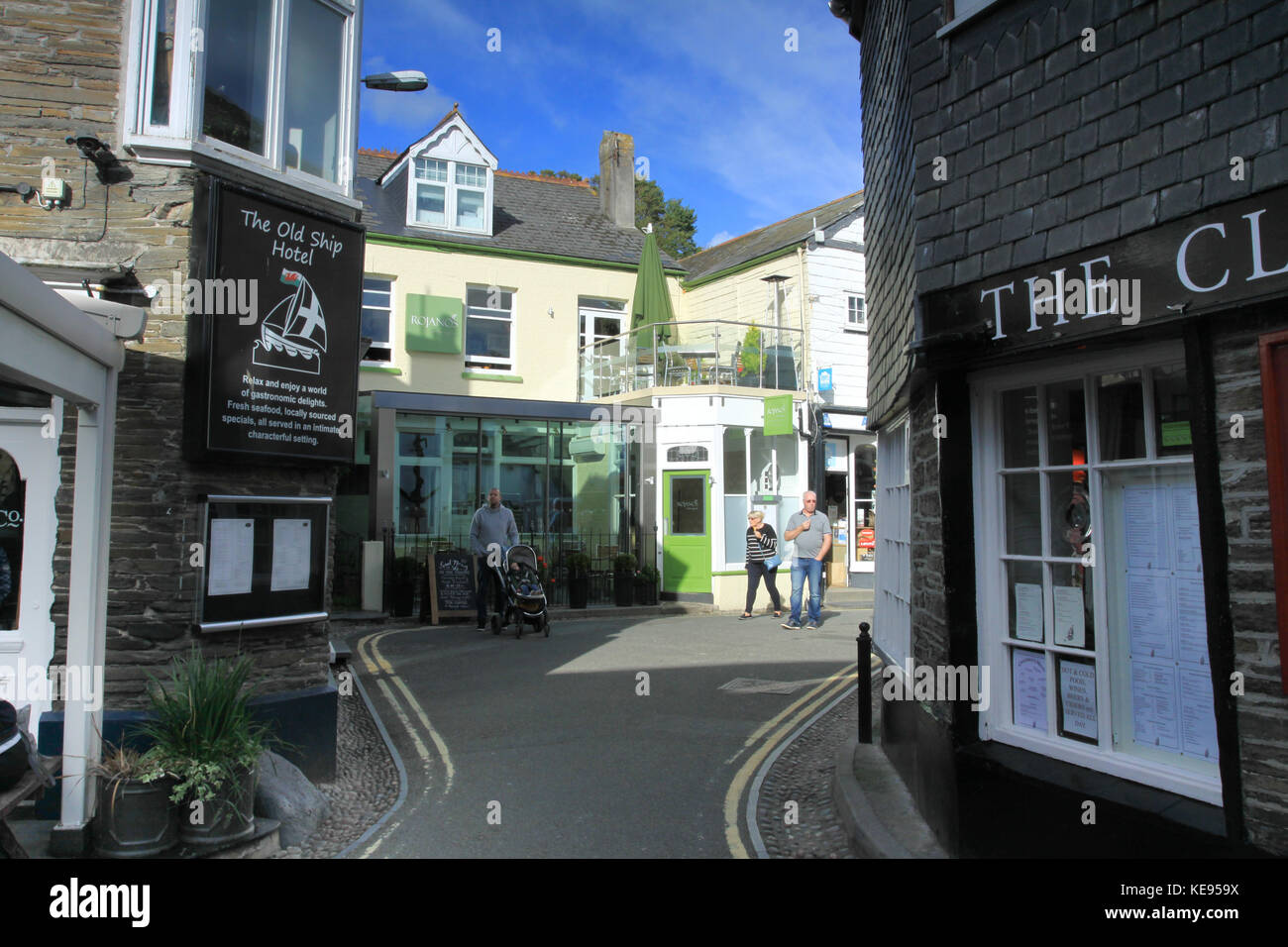 Street scene, Padstow, Cornwall, England Stock Photo - Alamy