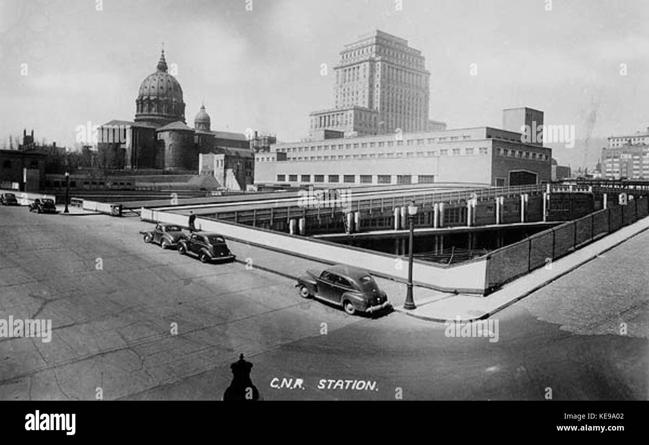 Central Station Montreal 1945 Stock Photo - Alamy