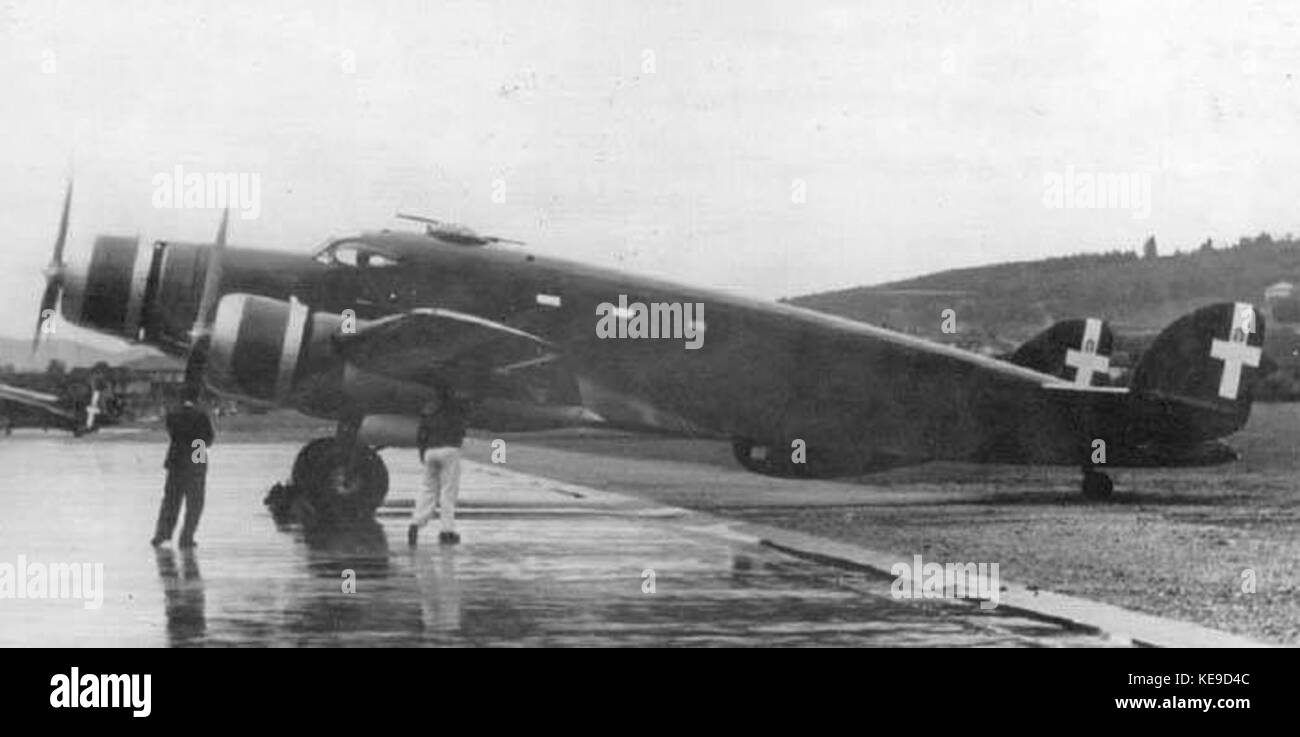 Savoia Marchetti SM.84 04 Stock Photo - Alamy