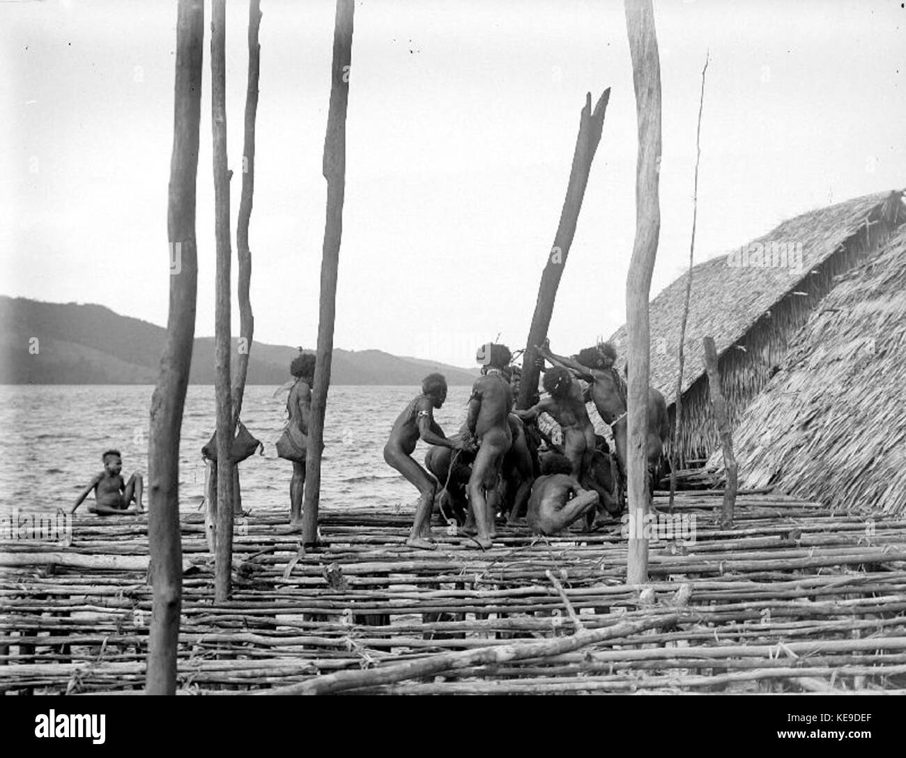 Construction placing Black and White Stock Photos & Images - Alamy