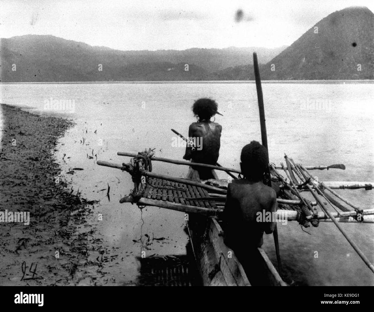 Papua new guinea boat Black and White Stock Photos & Images - Alamy