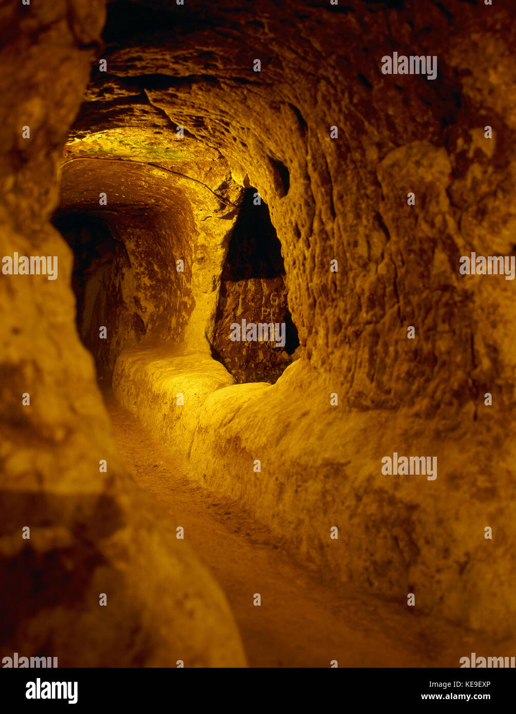 Kaymakli Underground City Stock Photos & Kaymakli Underground City ...