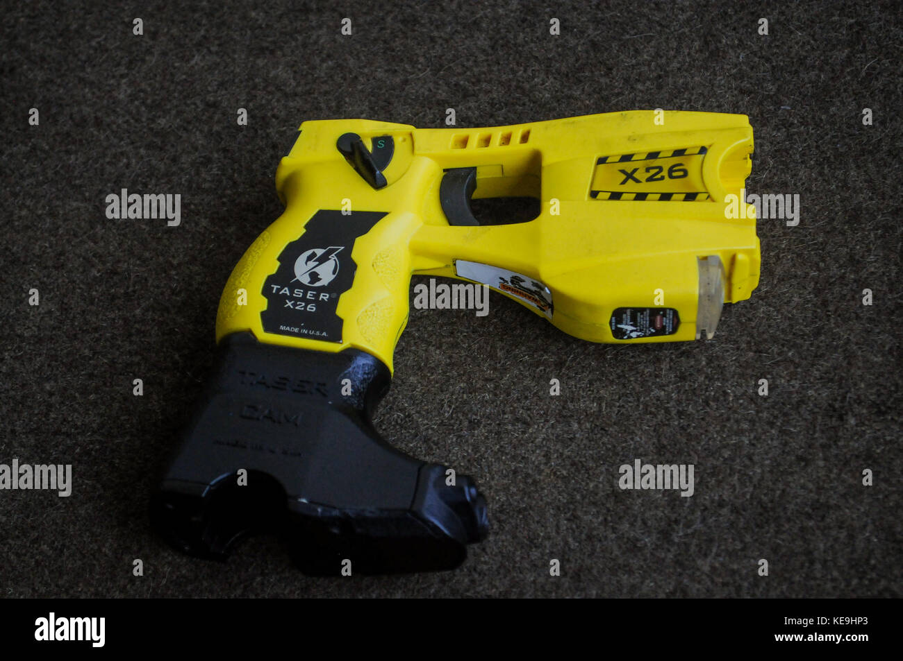 Shocker hand hi-res stock photography and images - Alamy