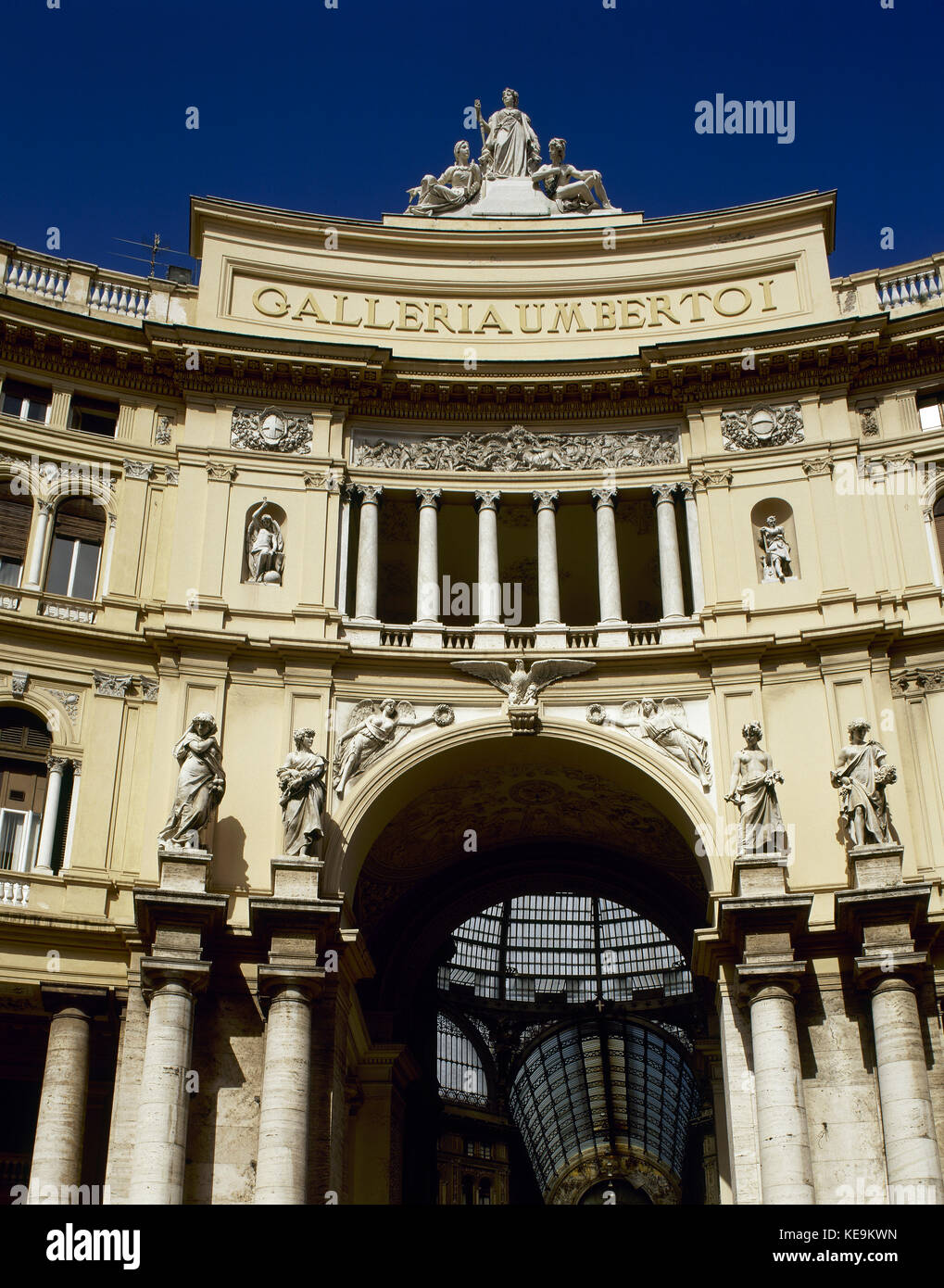 Renaissance gallery italy hi-res stock photography and images - Alamy