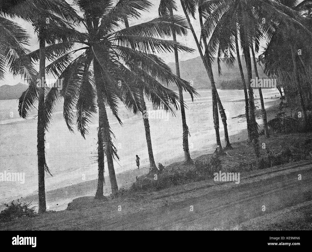 Beach magazine cover hi-res stock photography and images - Alamy