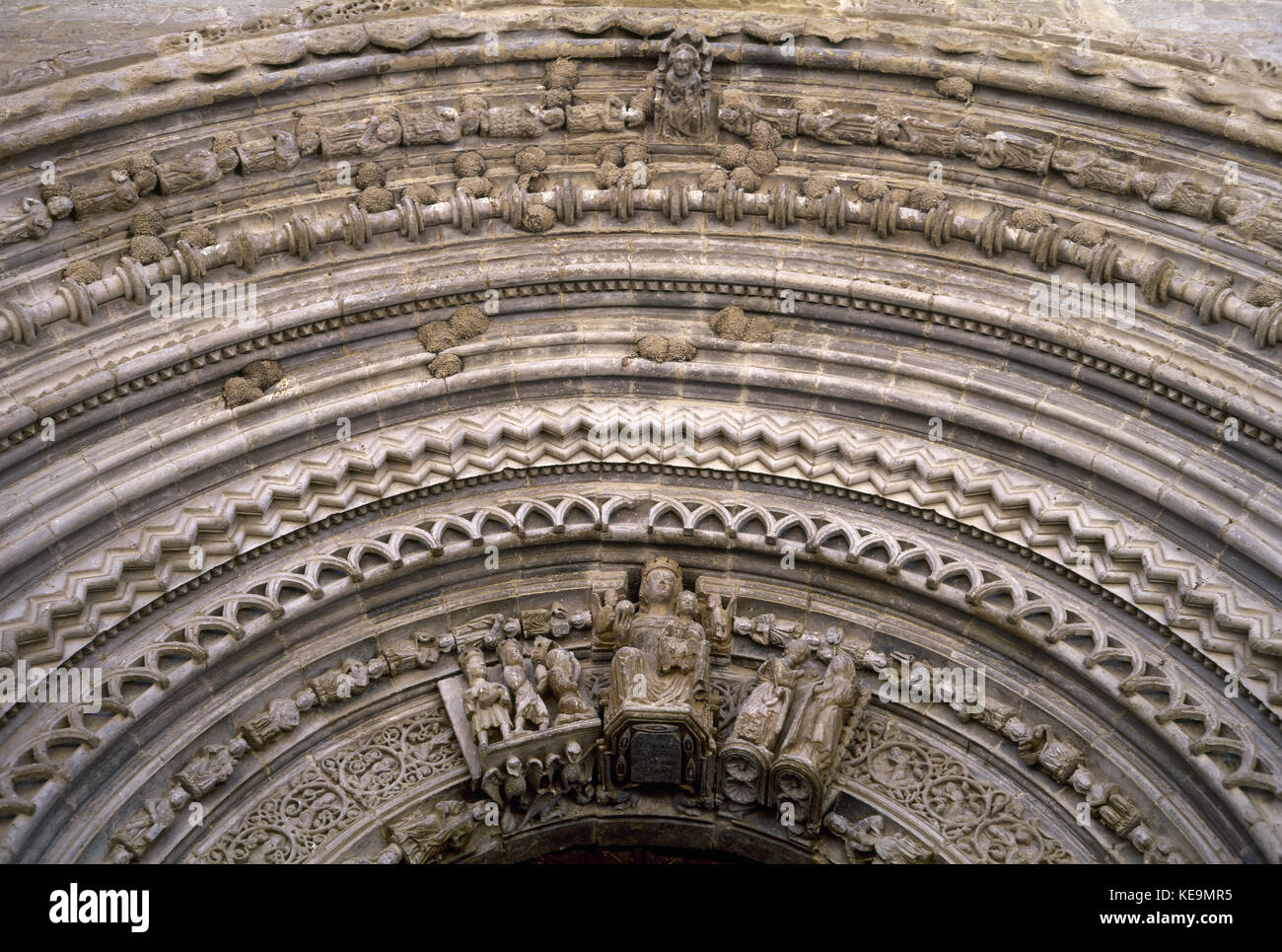 Romanesque architecture 13th century hi-res stock photography and ...