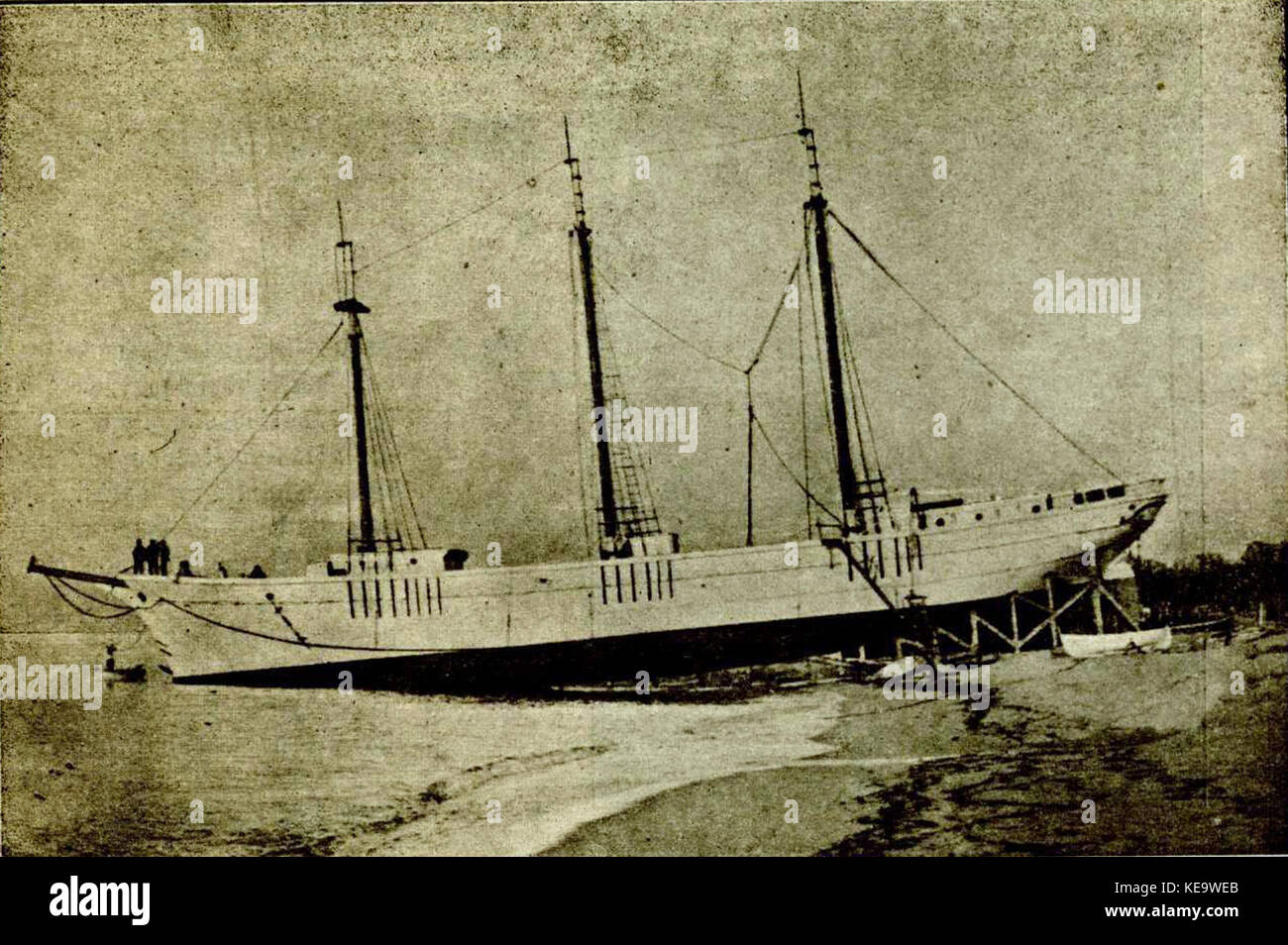 Ship launching ceremony hi-res stock photography and images - Alamy