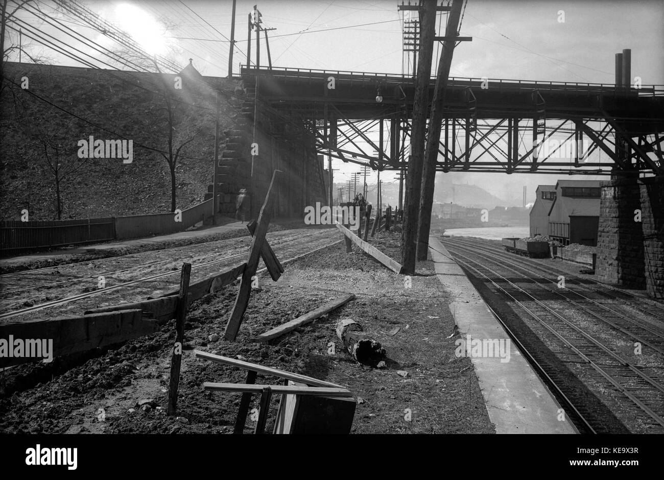 West Carson at Junction Railroad Bridge (715.111941.CP Stock Photo - Alamy