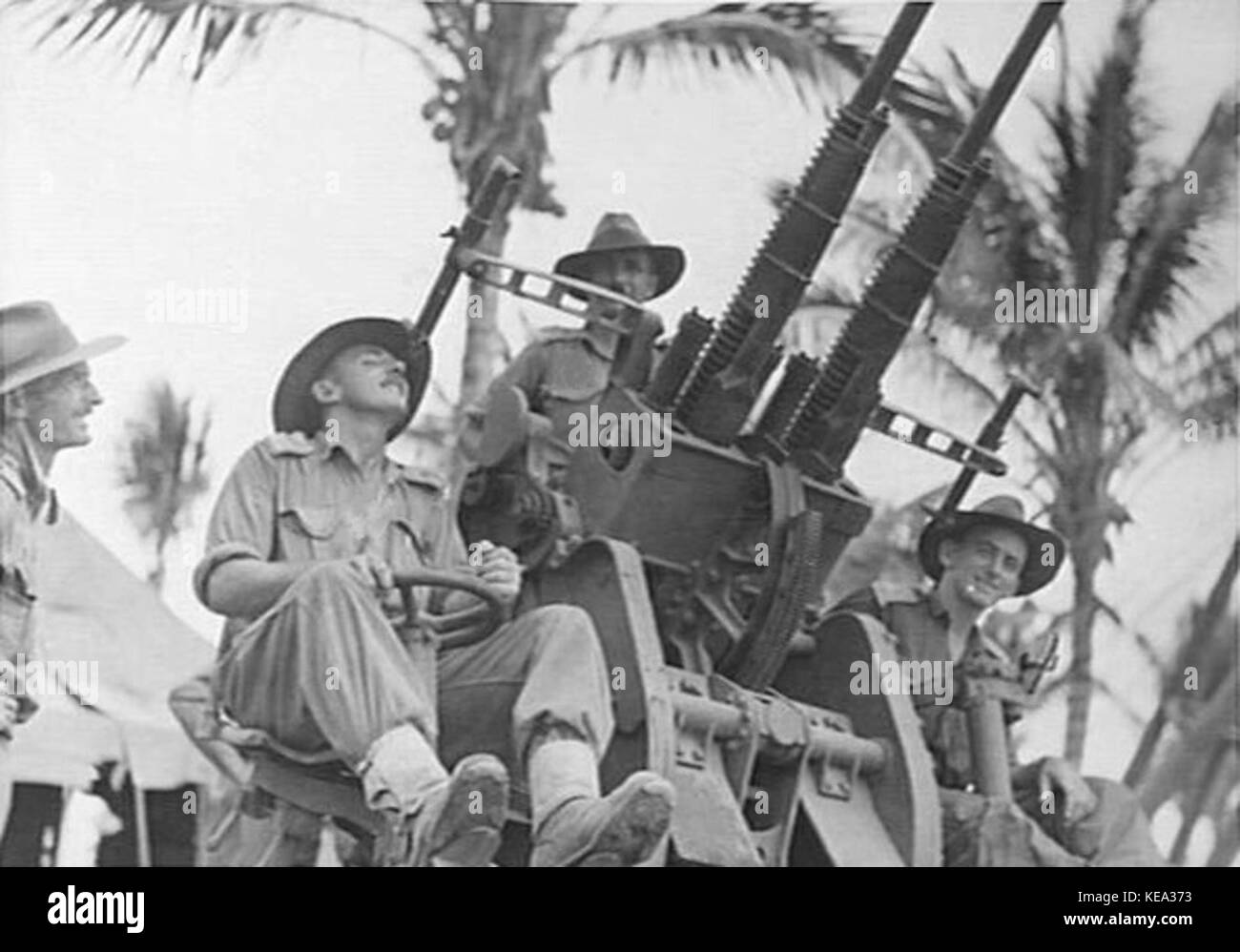 Japanese anti aircraft gun hi-res stock photography and images - Alamy