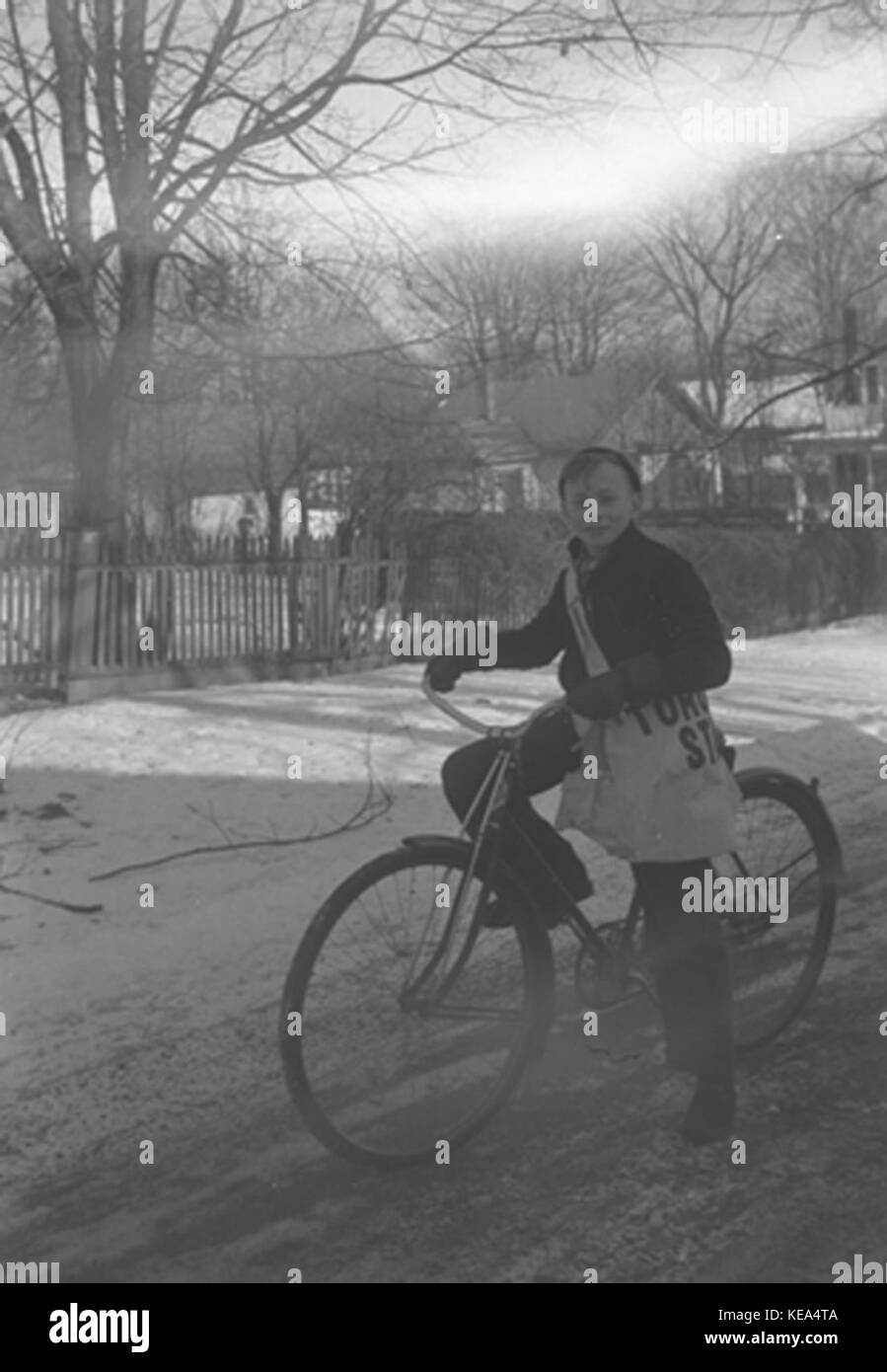 Vintage paperboy Black and White Stock Photos & Images - Alamy