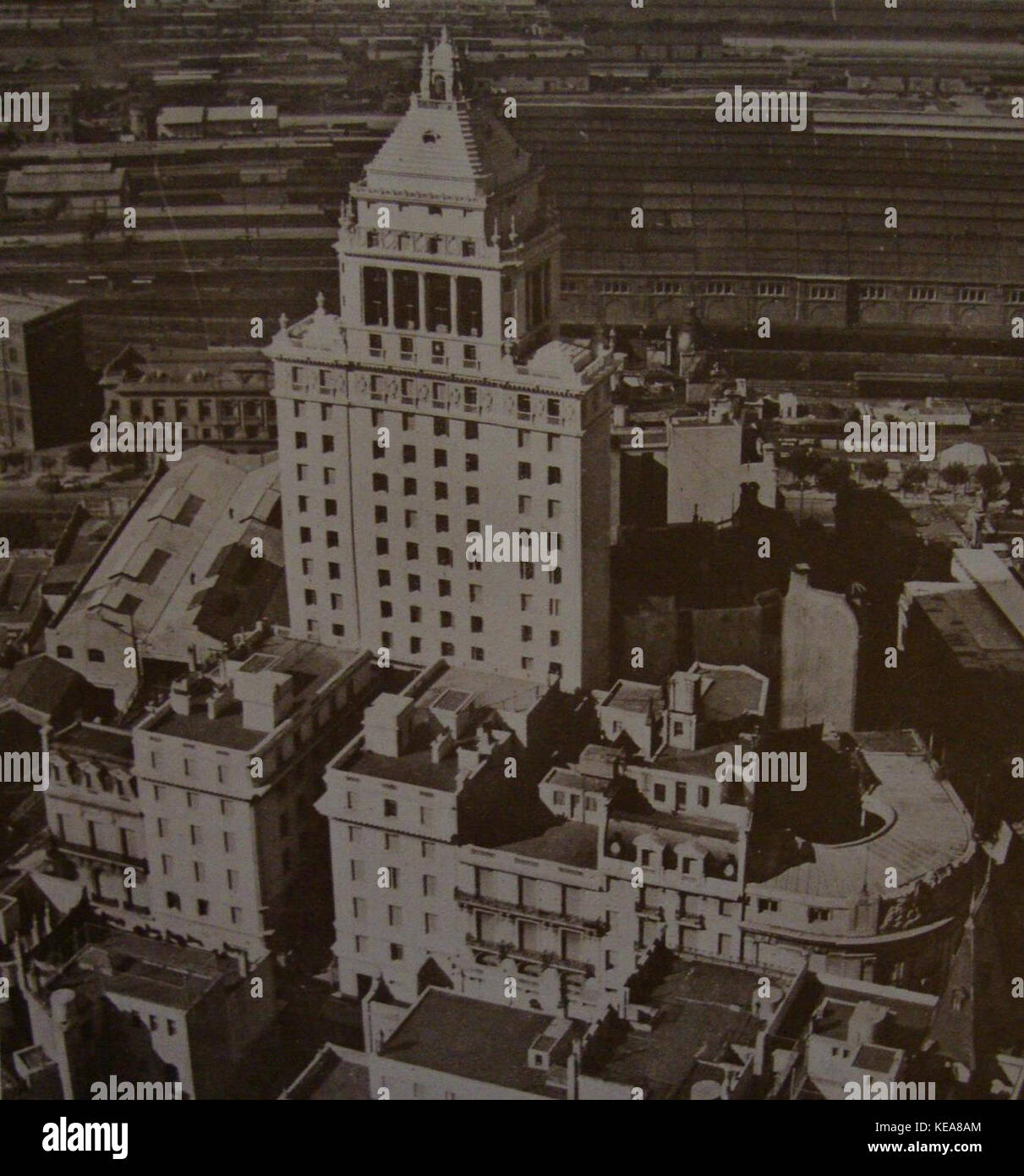 Edificio Mihanovich 1928 Stock Photo - Alamy