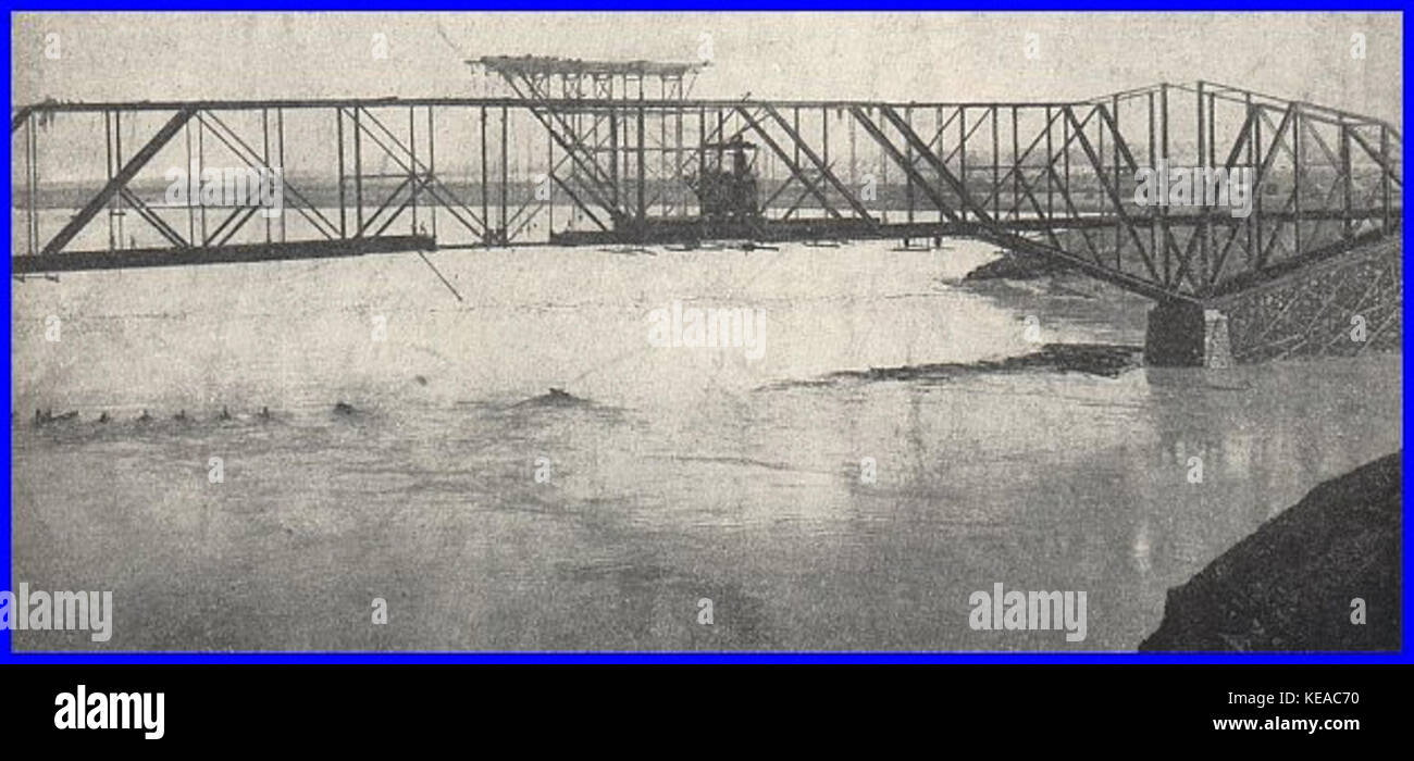 Topock red rock bridge Stock Photo - Alamy